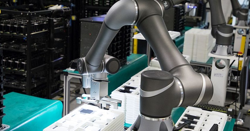 Mit Cobots gegen den Fachkräftemangel | moproweb